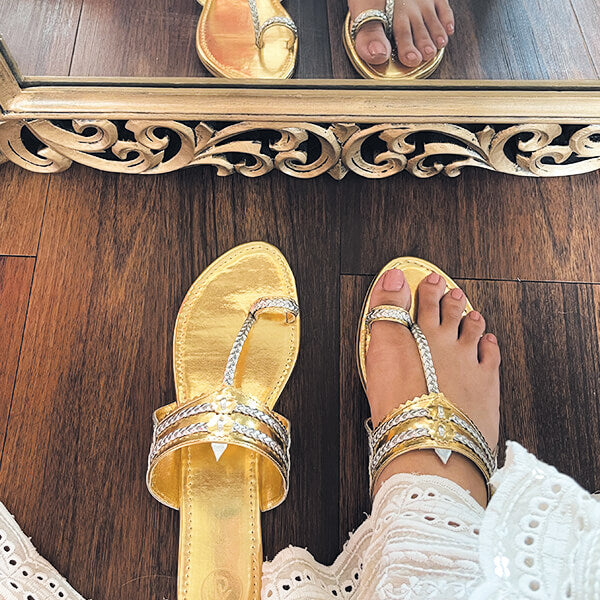 Gold & Silver Two Tone Kolhapuri Flats – Preetkaur